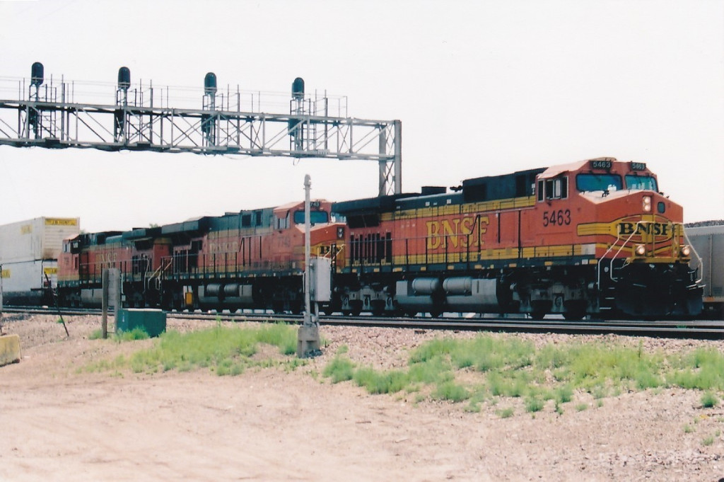 BNSF 5463 West